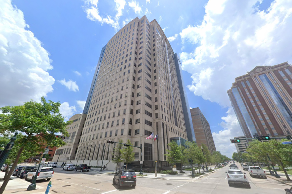 Houston DA Drops Charges Against Eight Officers Tied to Harding Street