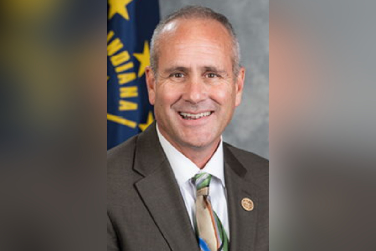 Indiana Students Step Inside State Government as Senate Pages at