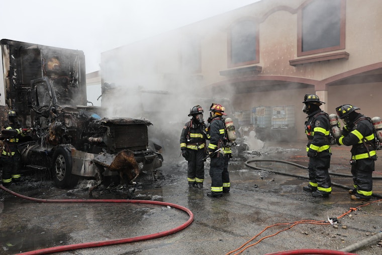 Indianapolis Fire Department Extinguishes Semi Truck Blaze Near I-465,