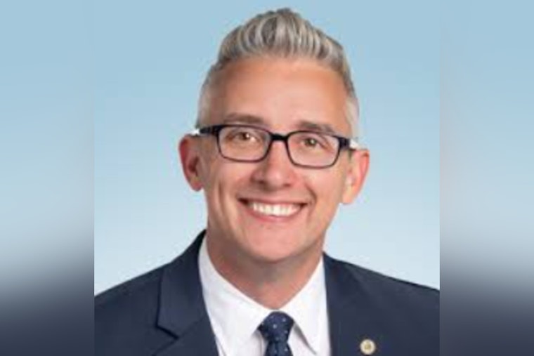 Milwaukee Alderman Voices Solidarity With Ukraine at Three-Year