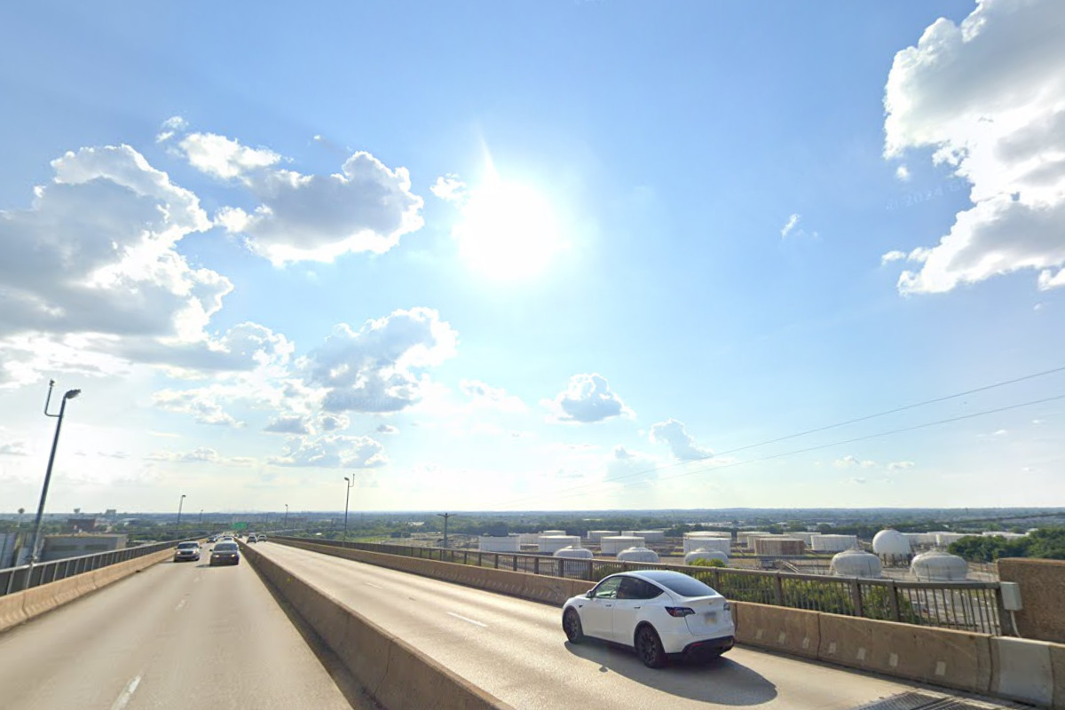 Philadelphia Weather Update, Sunny Spells and Showers Mark Transition