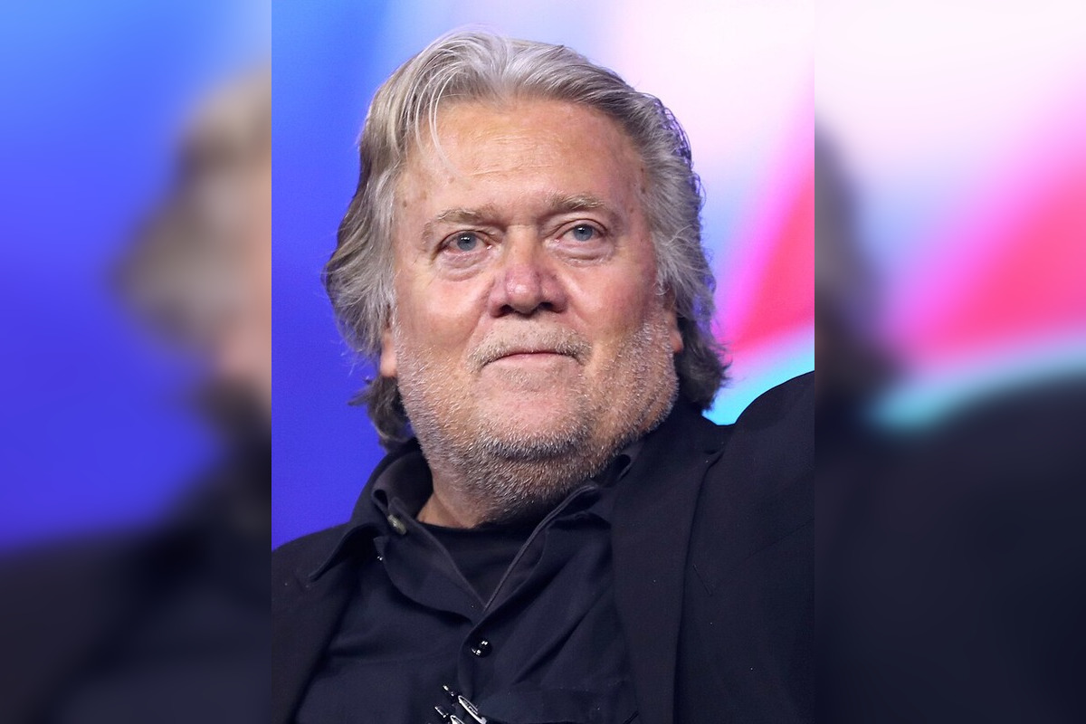 Steve Bannon in Plea Deal Discussions Over Alleged 'We Build the Wall'