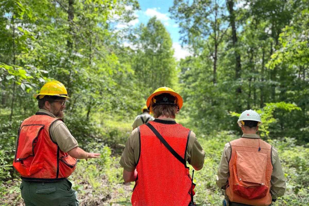 UT Forestry Club Takes Second Place at KTSAF Quiz Bowl in Knoxville