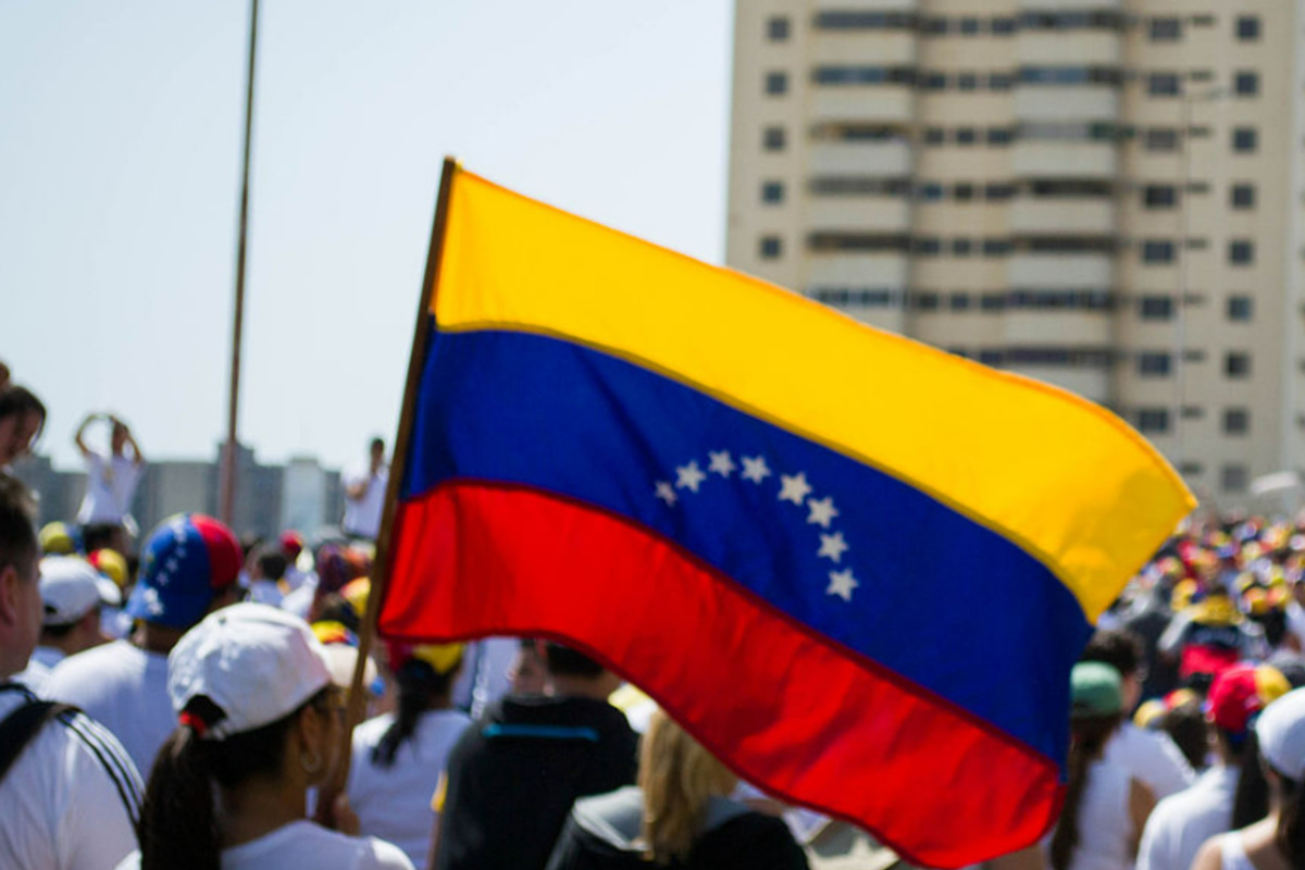 Venezuelan Immigrants Face Uncertainty as U.S. Ends Deportation Shield