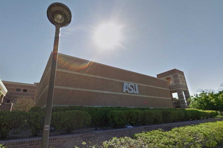 April 1 Deadline Approaches for Arizona Students Seeking Tuition