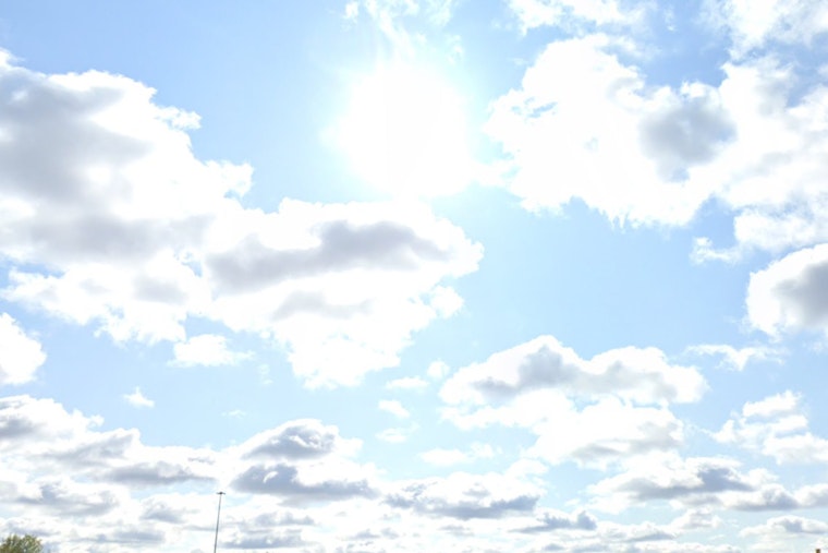 Detroit to Enjoy Rising Temperatures and Sunshine, with Rain on the