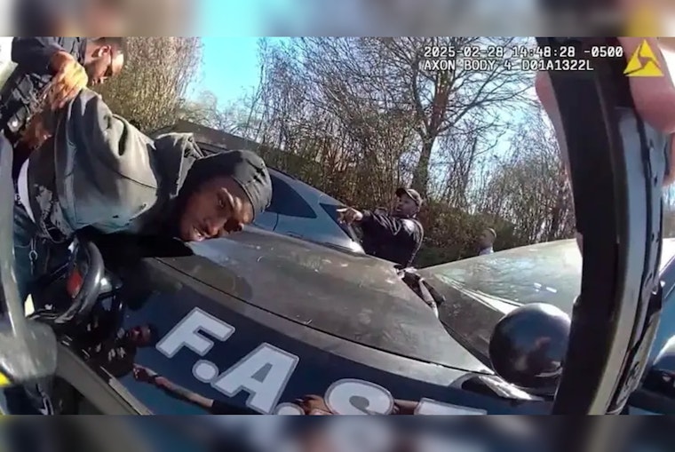 High-Speed Chase on I-20 in Atlanta Ends with Five Detained, Weapons