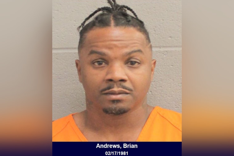 Houston Area Driver with Felony Robbery and Child Support Warrants