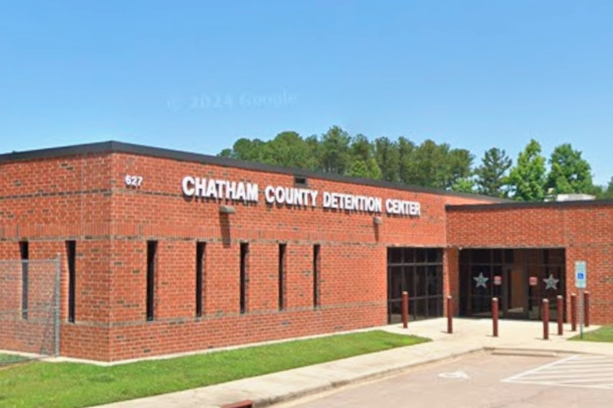 Man Allegedly Assaults Flight Attendant and Swallows Rosary Beads on