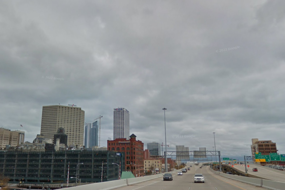 Mixed Bag of Weather Ahead for Milwaukee with Rain, Thunderstorms, and