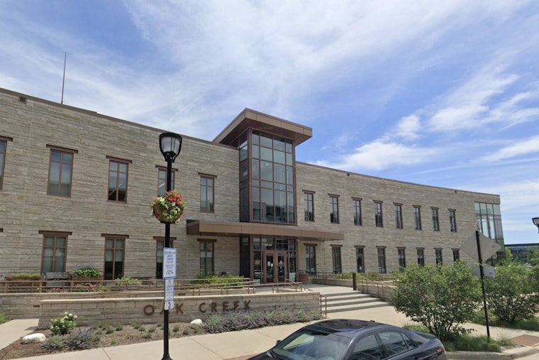 Oak Creek Public Library Offers Unique Six-Minute Memoir Workshop for