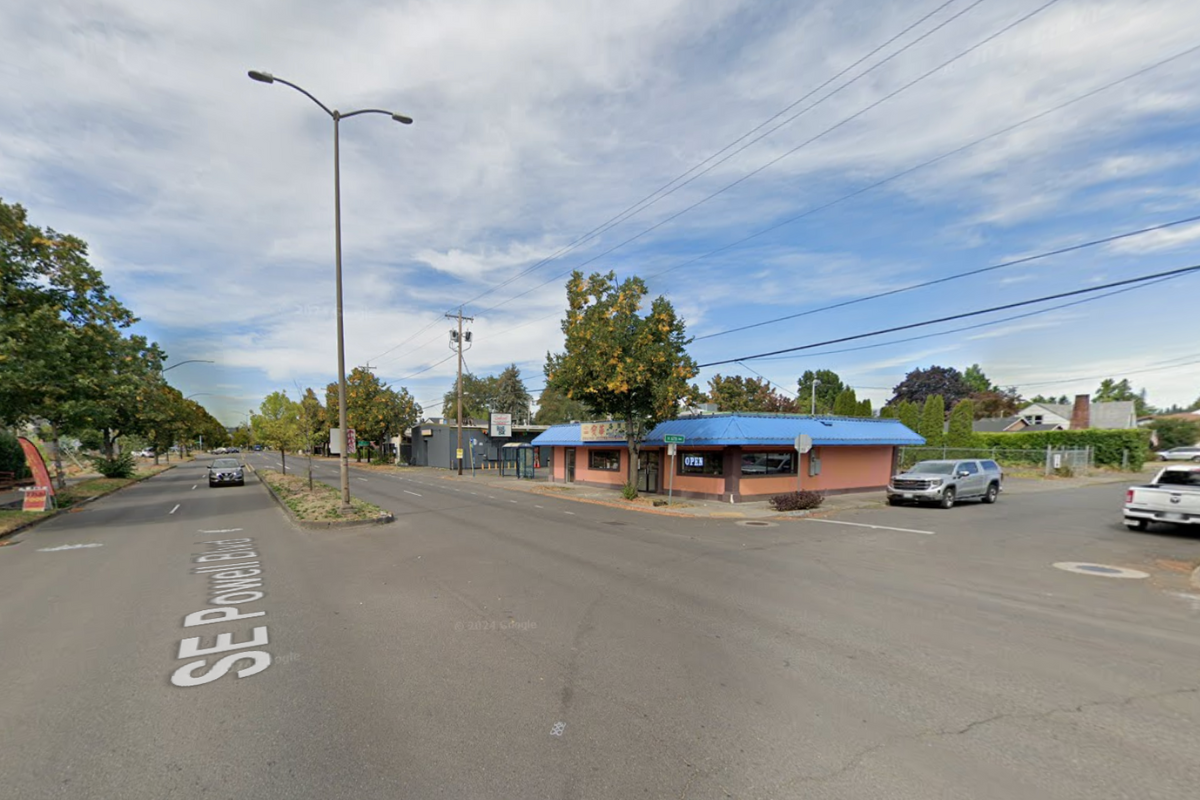 Pedestrian Fatally Struck by Motorcycle in Southeast Portland, Police