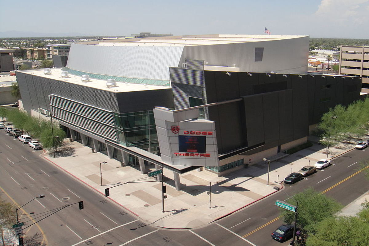 Phoenix and Columbus Set to Sparkle with "RuPaul's Drag Race" 'Werq