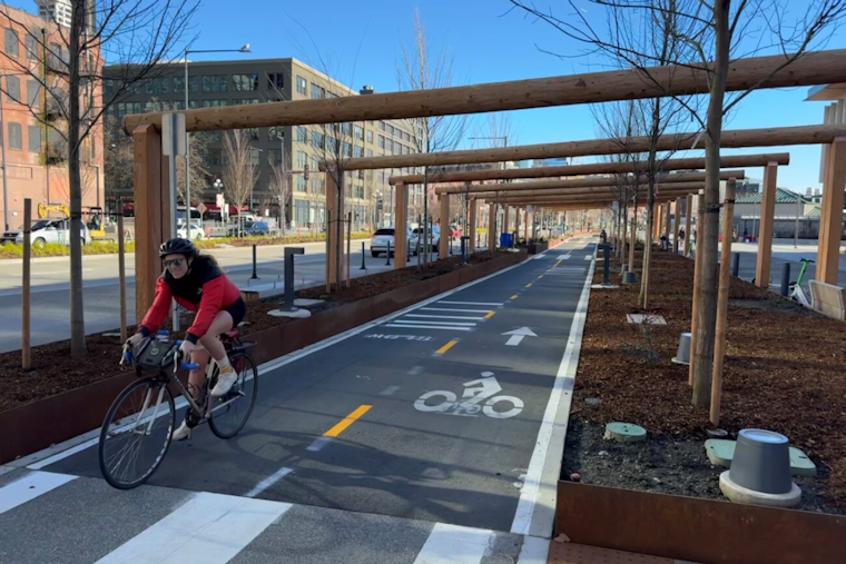 Seattle Celebrates New Protected Bike Lanes Linking Pioneer Square and