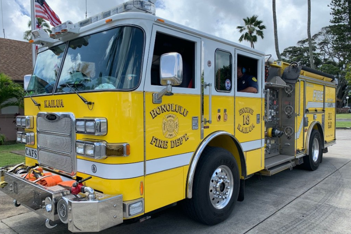 Swift Rescue by Honolulu Fire Department Averts Crisis for Trio on