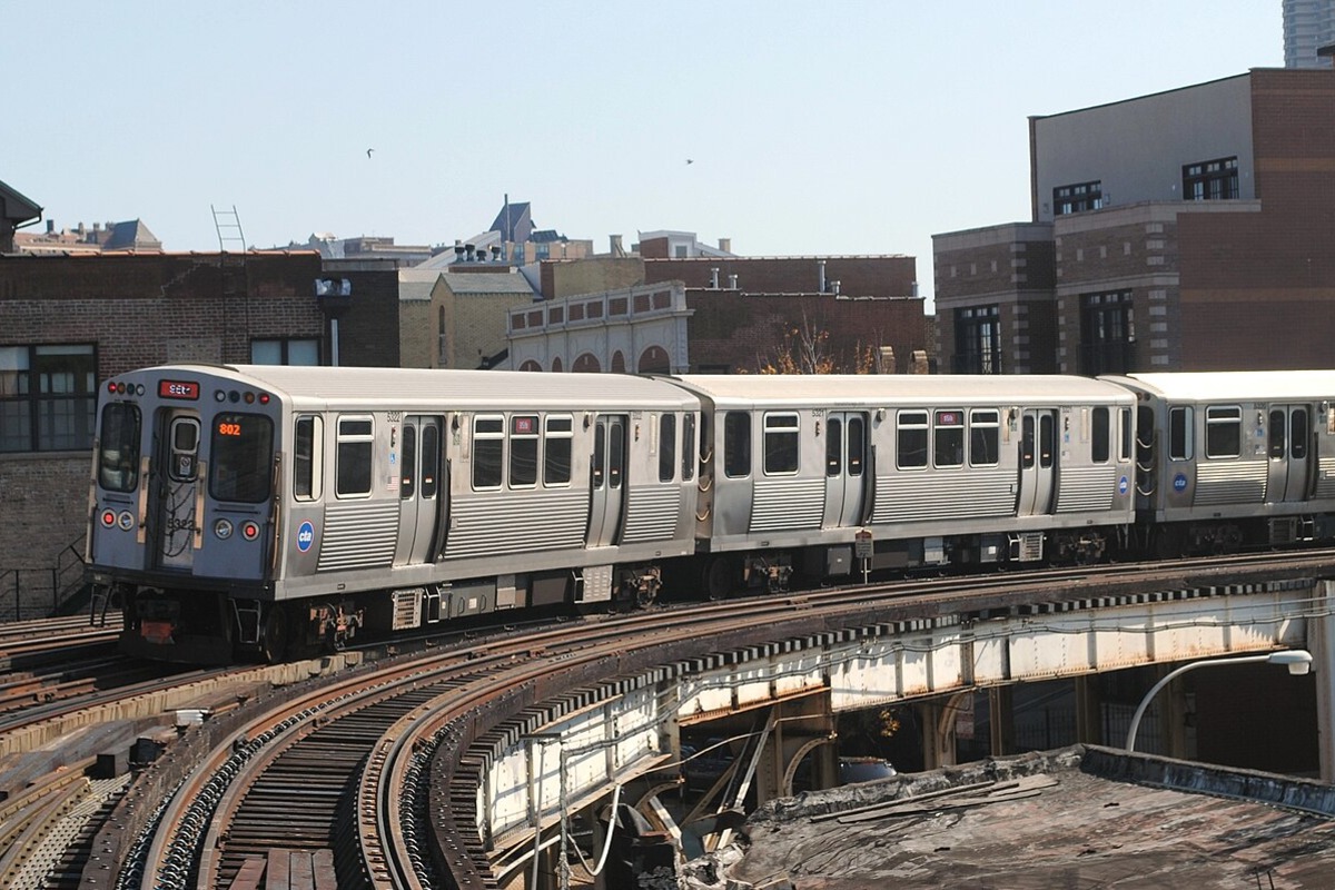Teen Girl Charged with Multiple Robberies on Chicago's CTA Red Line