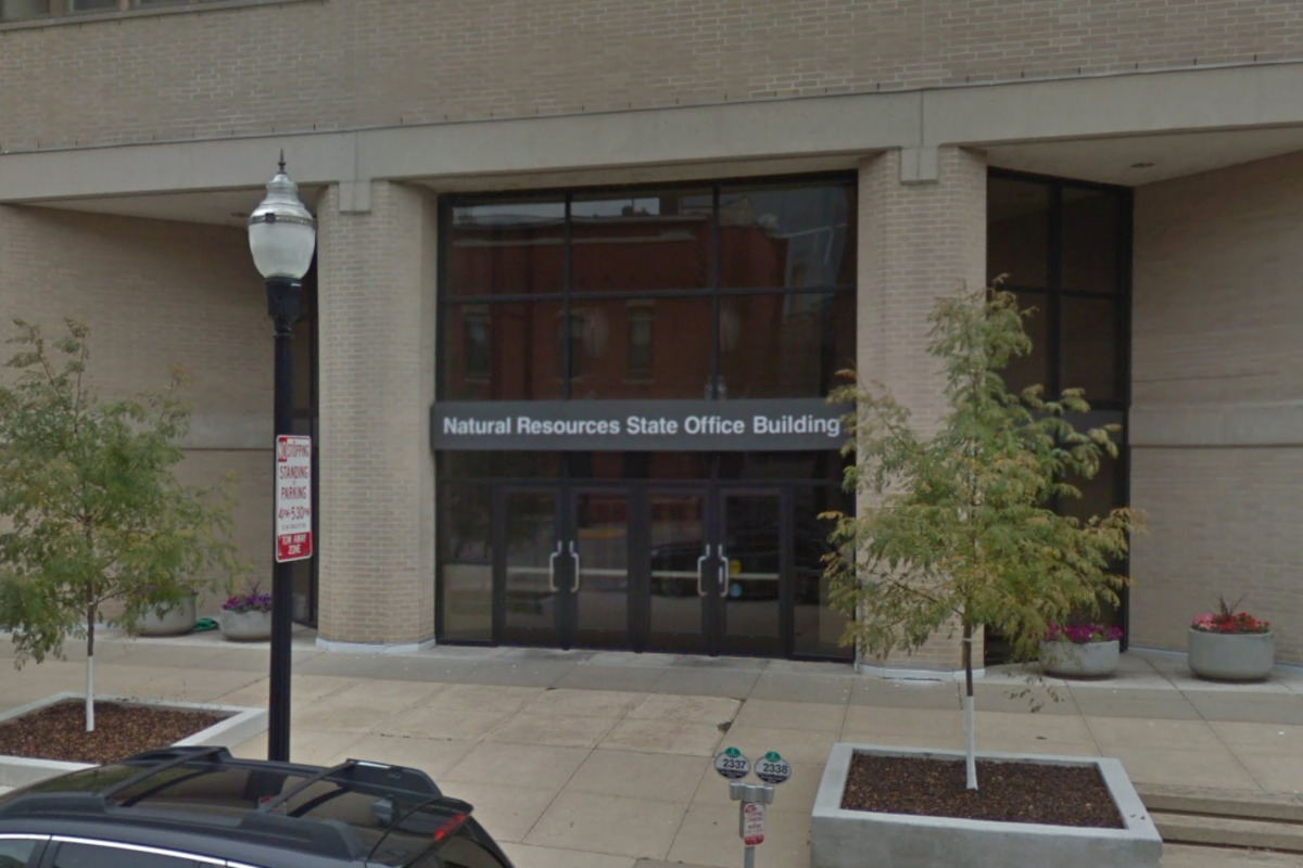 Wisconsin Natural Resources Magazine Celebrates Spring with "Marsh