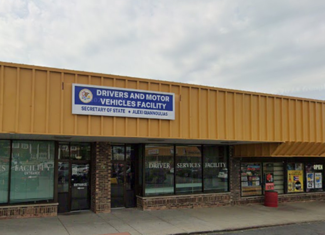 Aurora Welcomes Innovative DMV+ Facility Aiming to Improve Services