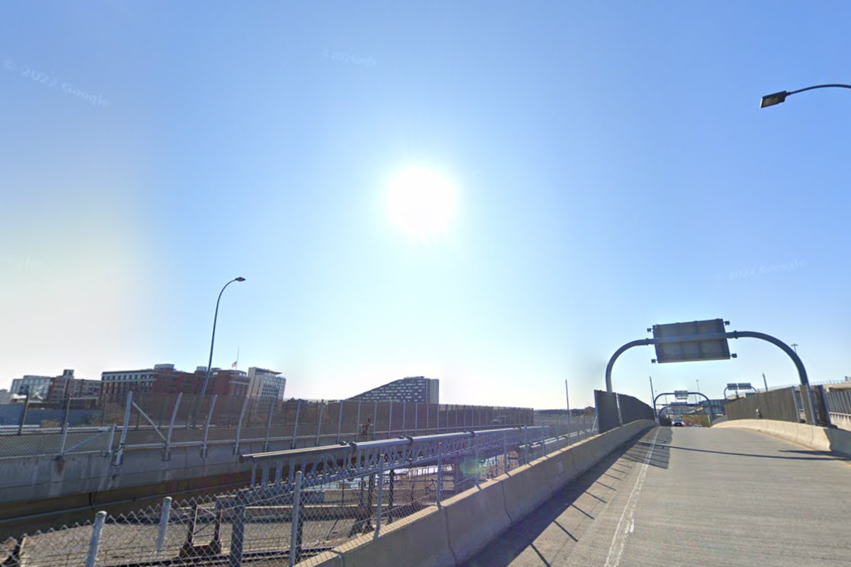 Boston Basks in Mild Spring Weather With More Sun on the Horizon