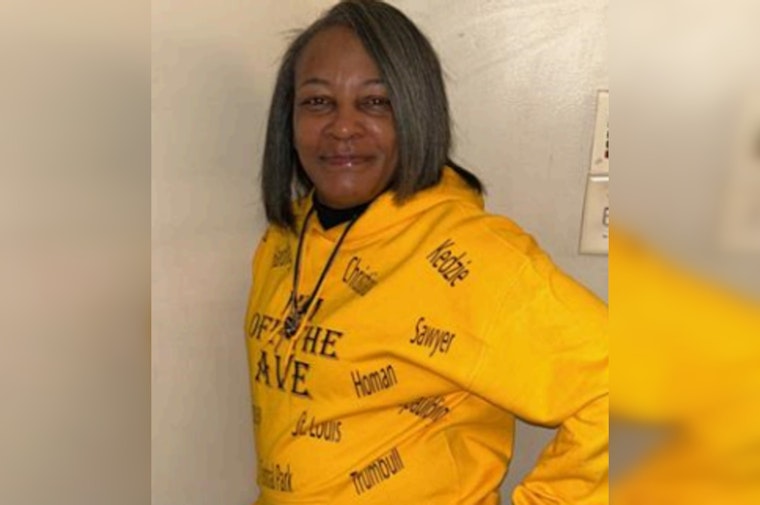 Chicago Police Seek Public's Help in Search for Missing Woman, Rhonda