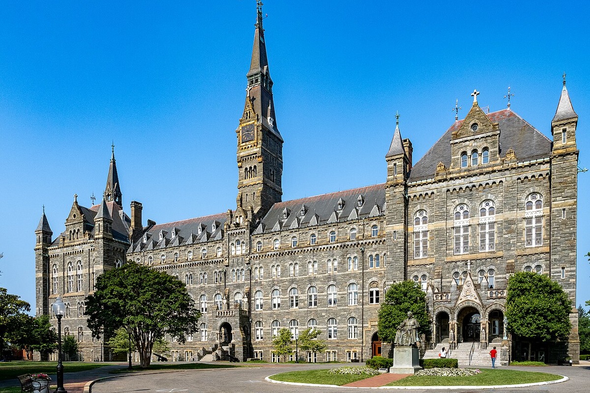 Georgetown University Art Director's Unique Path to Design