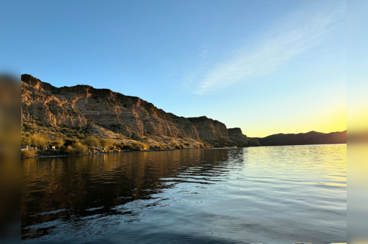 Golden Algae Blooms Linked to Fish Deaths in Arizona's Saguaro and