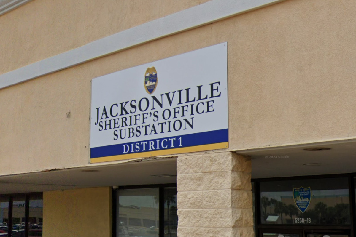 Jacksonville Police Wound Armed Man in Standoff, Officers Placed on