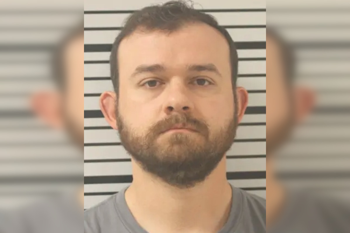 Lyons Police Officer Charged With Felony Theft and Oath Violation in