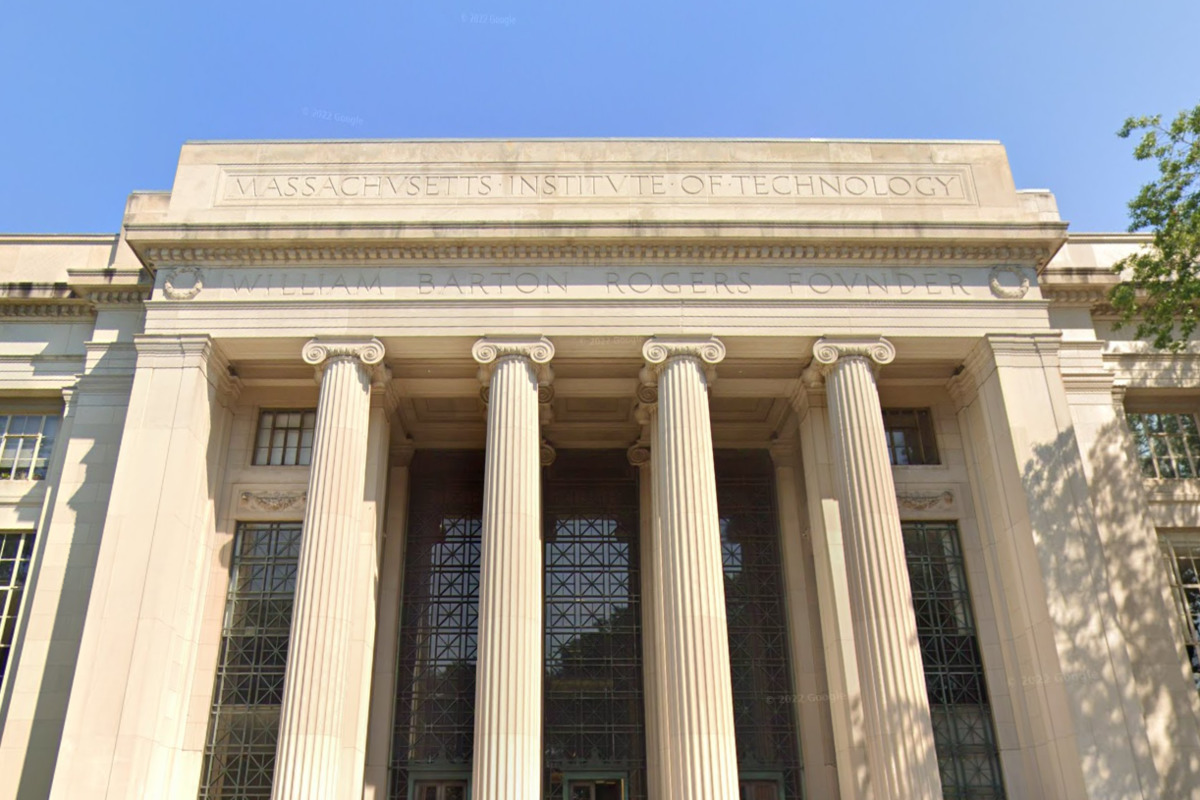 MIT's Thumb-Sized Hopping Robot Bound to Revolutionize Search & Rescue