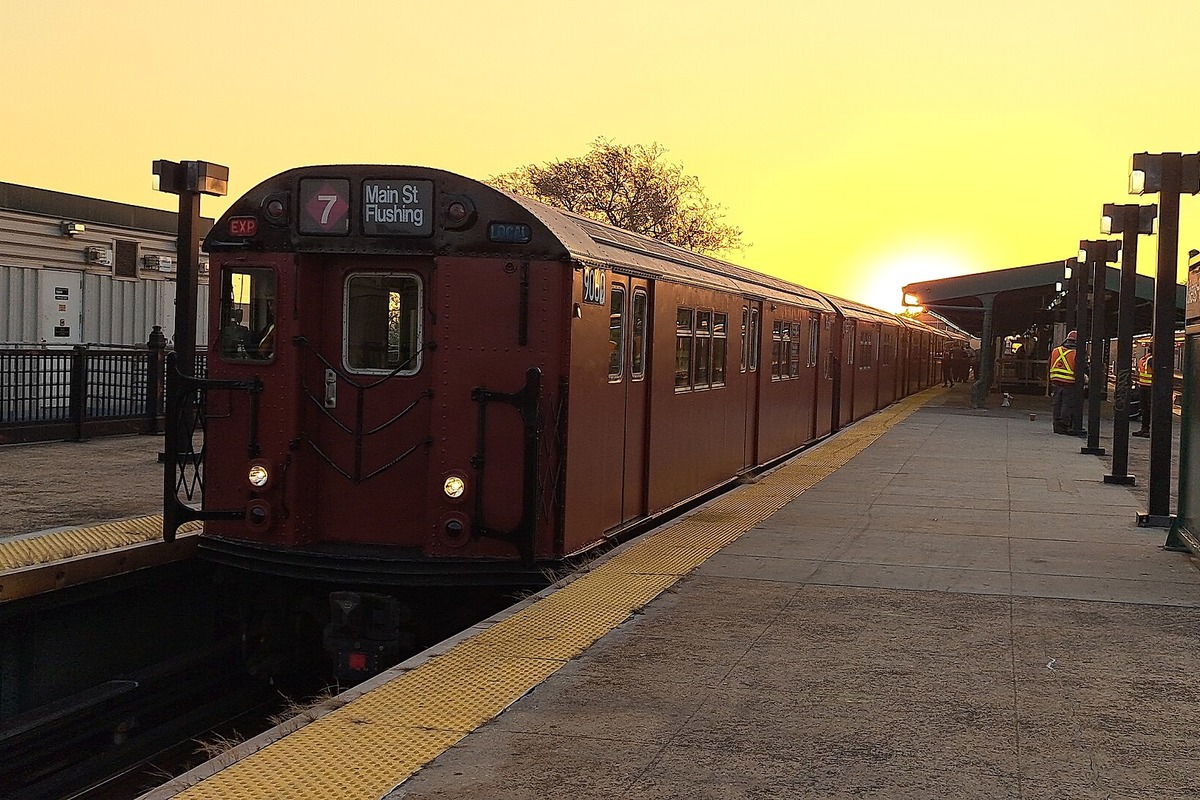 MTA Revives Classic Redbirds Train for Mets 2025 Home Opener at Citi