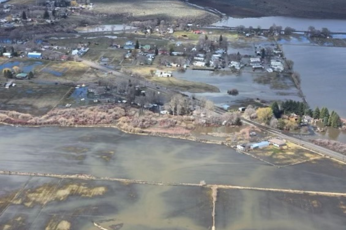 Oregon Agencies Offer Cleanup Guidance Post-Storm, Stress Importance