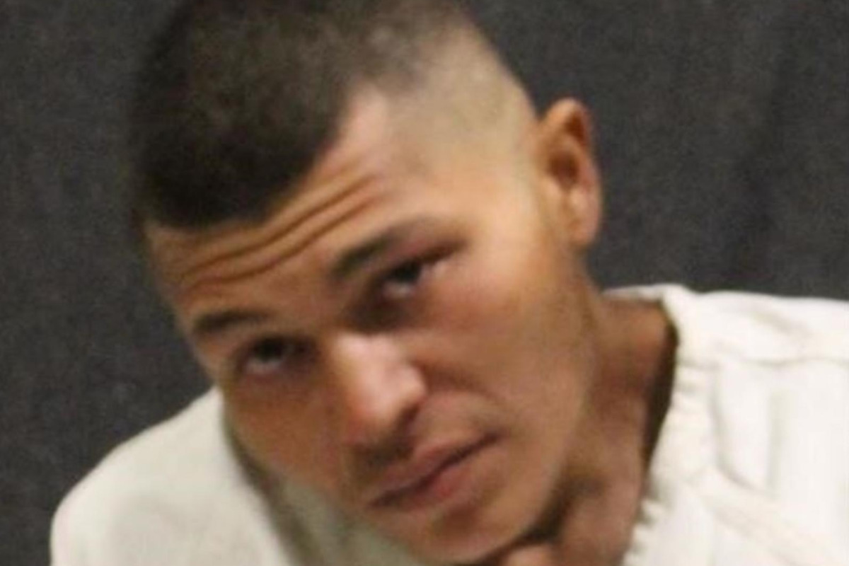 Search Underway for Inmate Mistakenly Released from Pima County Jail,