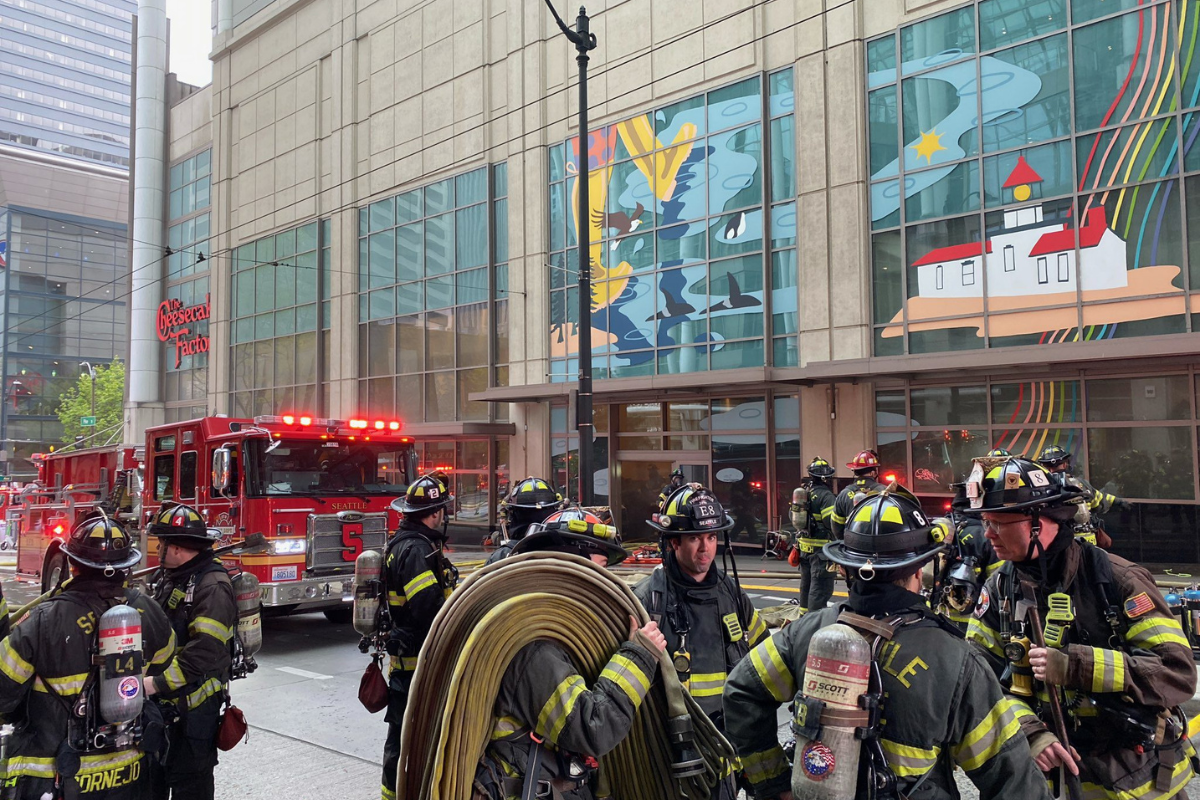 Seattle Firefighters Quell 2-Alarm Blaze in Downtown High-Rise, No