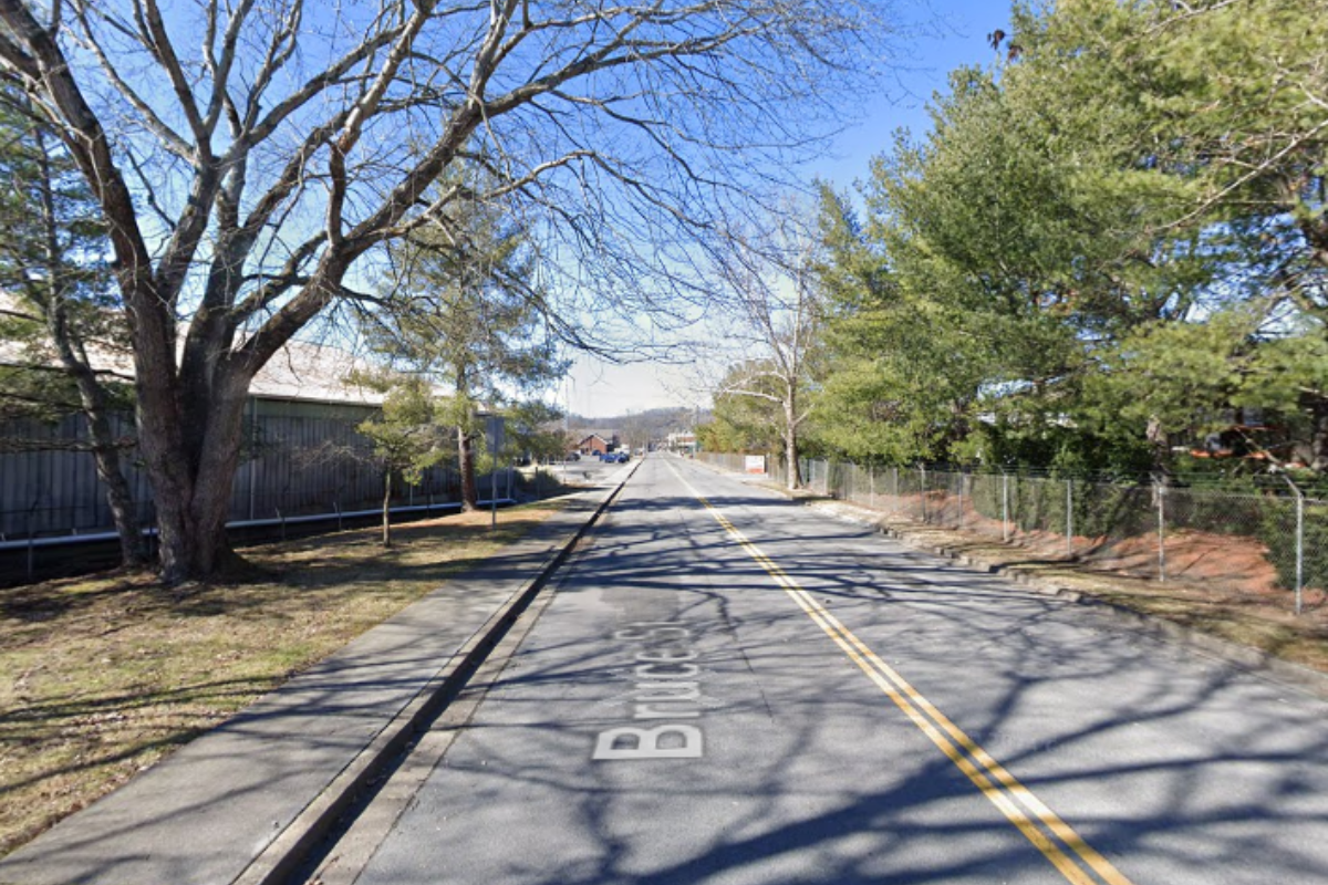 Sevierville's Downtown Bruce Street to Remain Open During Springfest