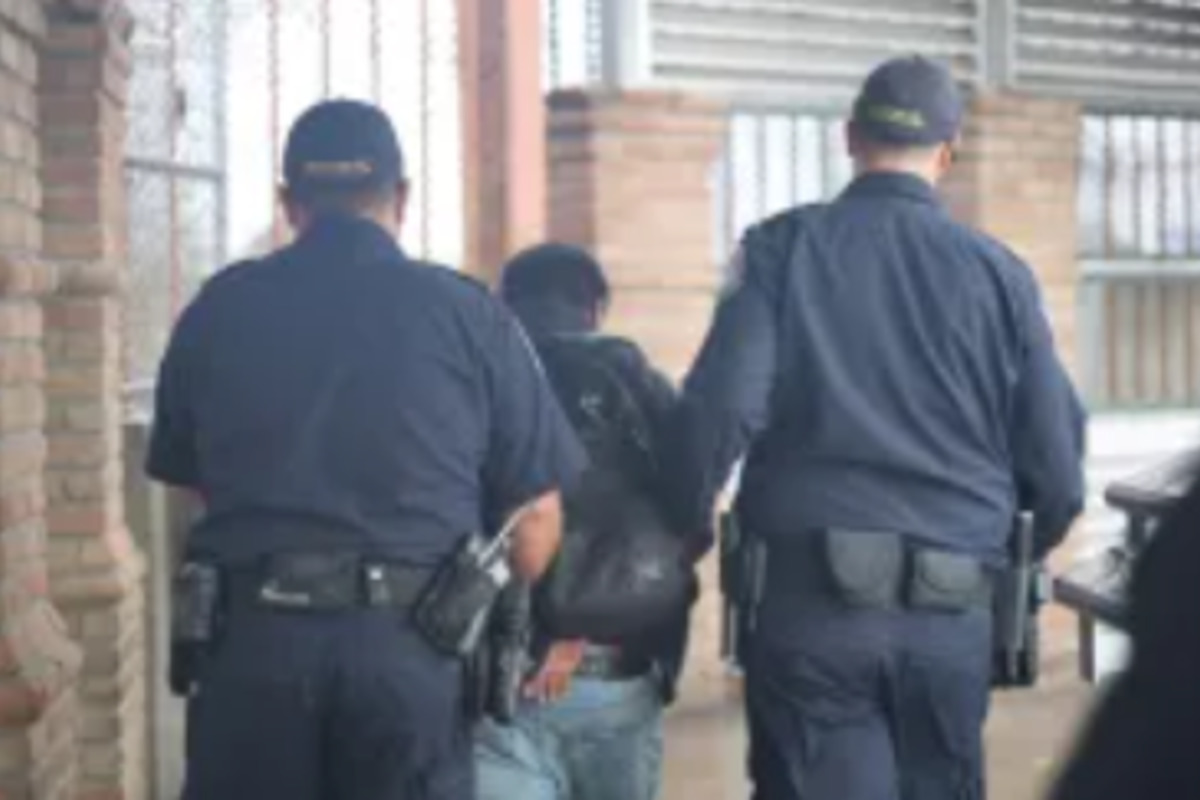 CBP Officers at Brownsville Port of Entry Arrest Fugitive Suspected of