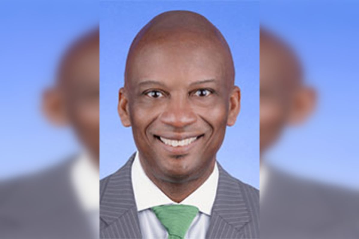 Commissioner Oliver G. Gilbert, III to Host 17th Annual Laptop