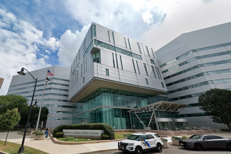 Galveston County Lawsuit Accuses Discord and Roblox of Failing to