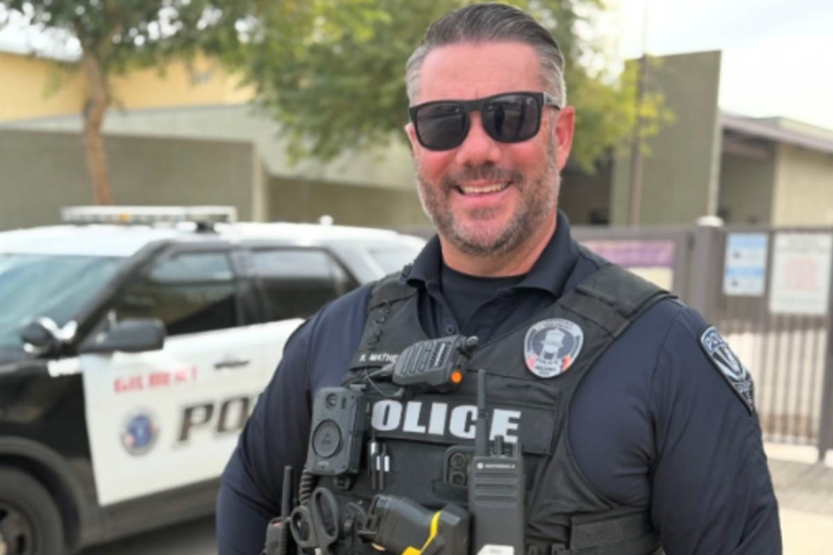 Gilbert Police Officer Wins NASRO Exceptional Service Award for