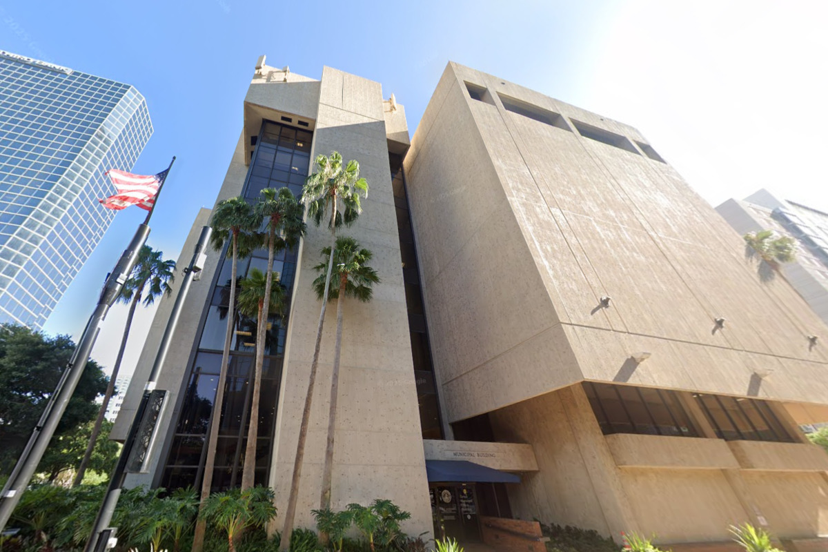 New FedEx Store Opens at Tampa Convention Center, Offering Enhanced