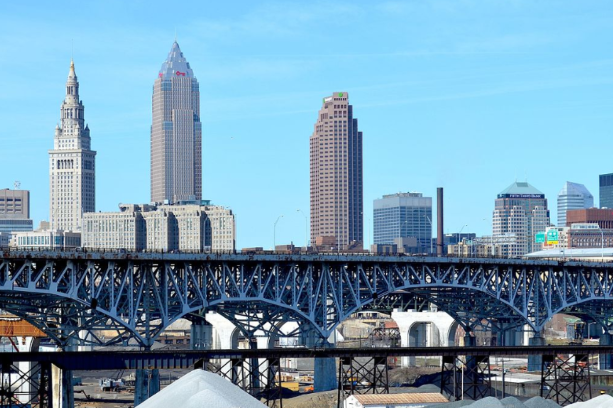 Ohio Braces for Mixed Weather: Warm Weekend Ahead, Storms Loom Midweek