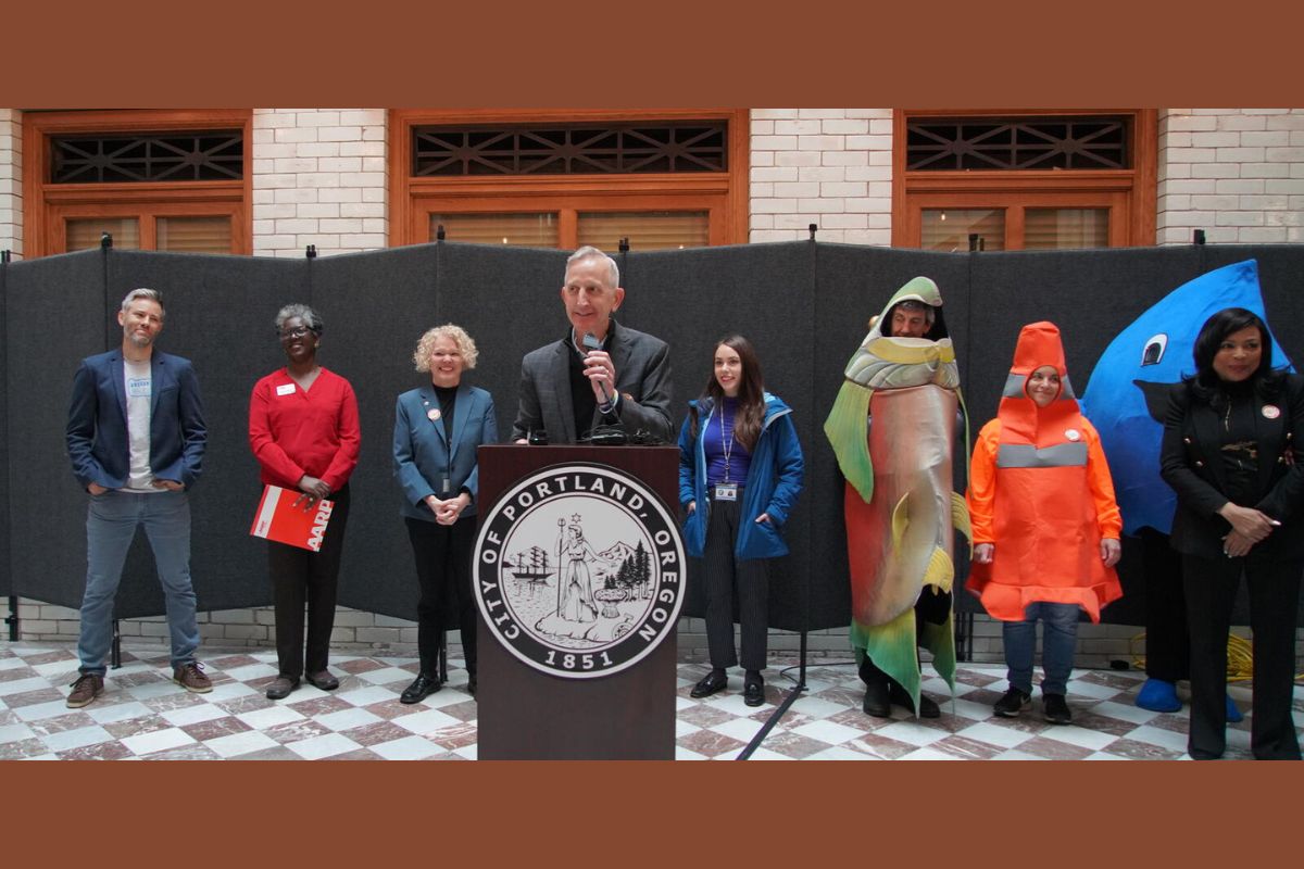 Portland Mayor Keith Wilson Announces Walk and Bike to School and Work