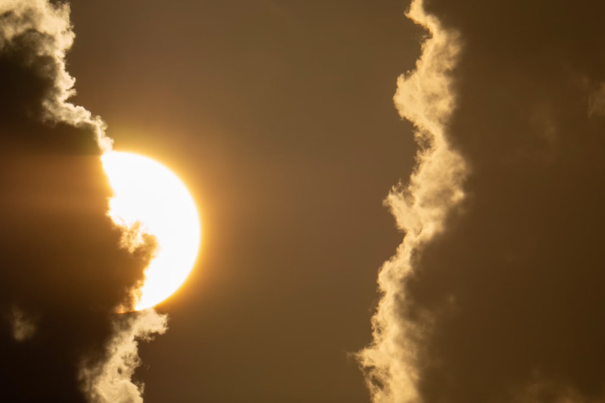 Raleigh Braces for Mixed Weather as Sunny Days Combine with Risk of