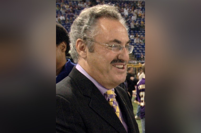 West Orange Residents Battle Billionaire Zygi Wilf's Mountain