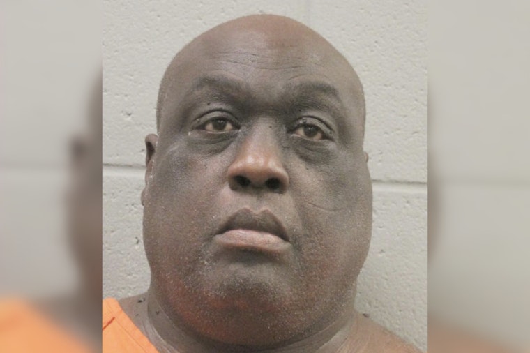 Armed Security Guard in Tactical Gear Leads Police on High-Speed Chase