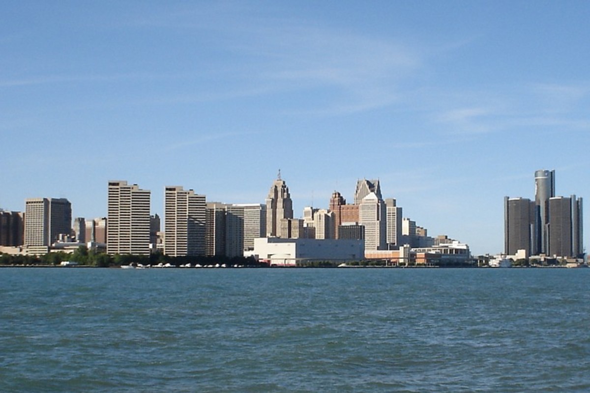 Detroit Weather Forecast: Sweltering Highs and Brisk Breezes Lead to