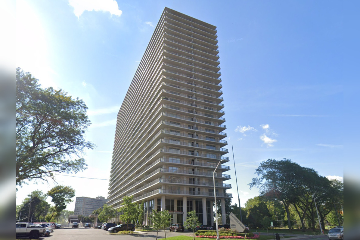 Detroit's The Jefferson High-Rise Tenants Battle Sweltering Heat as