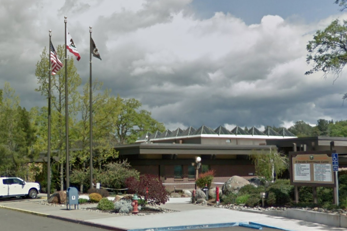 El Dorado County Promotes VHR Hotline for Managing Vacation Rental