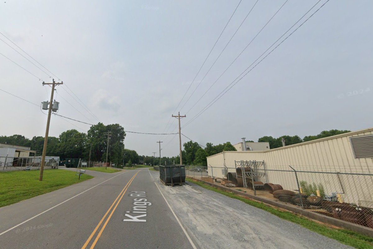 ICE Detains 16 in Kings Mountain Factory Raid Amid Identity Theft