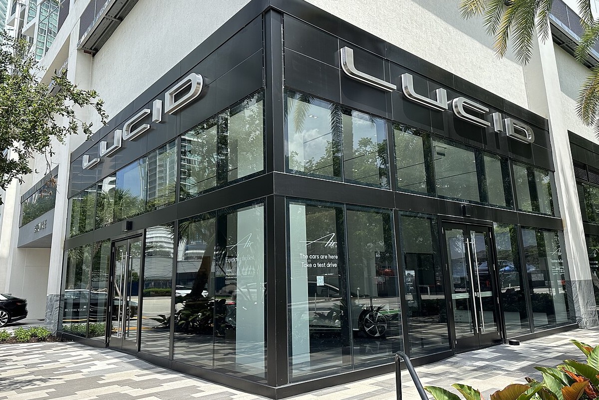 Lucid Motors Ignites Electric Vehicle Innovation with New Phoenix Hub,