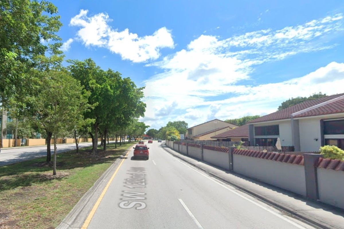 Miami-Dade Man Suspected of Assaulting Children Barricades Himself,